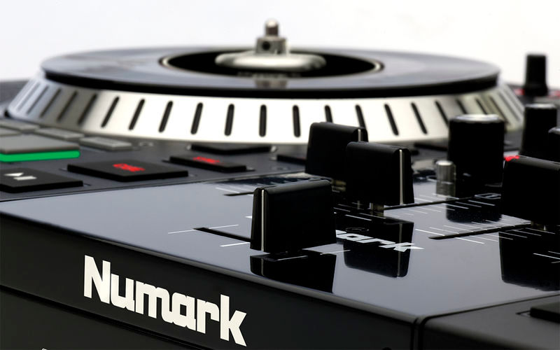 Numark Ns7fx